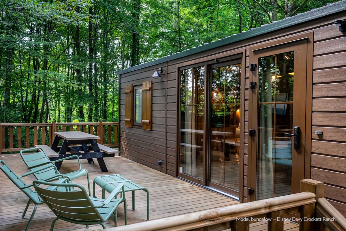 Disneyland Paris Debuts New Cabin Photo’s for Disney Davy Crockett ...